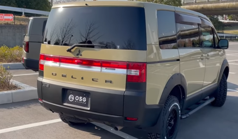 【三菱デリカD:5】新型&旧型をオールペン！ ｜OSG ALLPEN｜SUV•ミニバン車のオールペン専門店